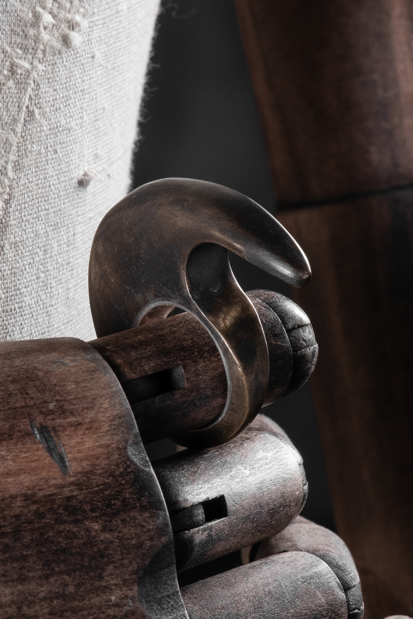 AMY GLENN Comma Ring Bronze | Elixirgallery