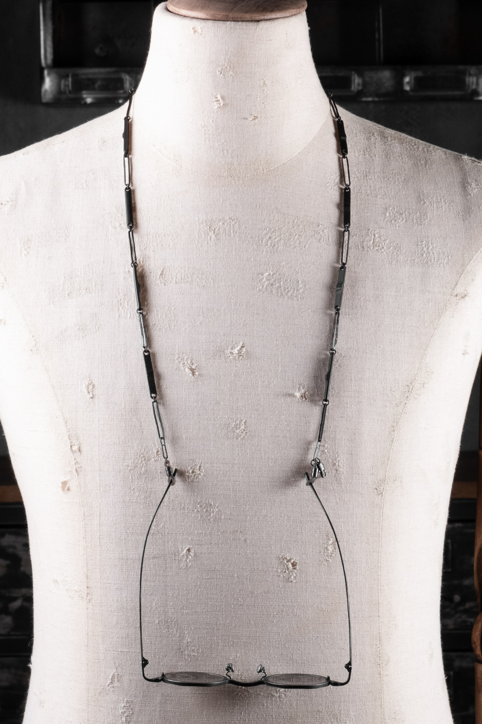 Rigards AT005 Copper and Horn Eyewear Necklace | Elixirgallery